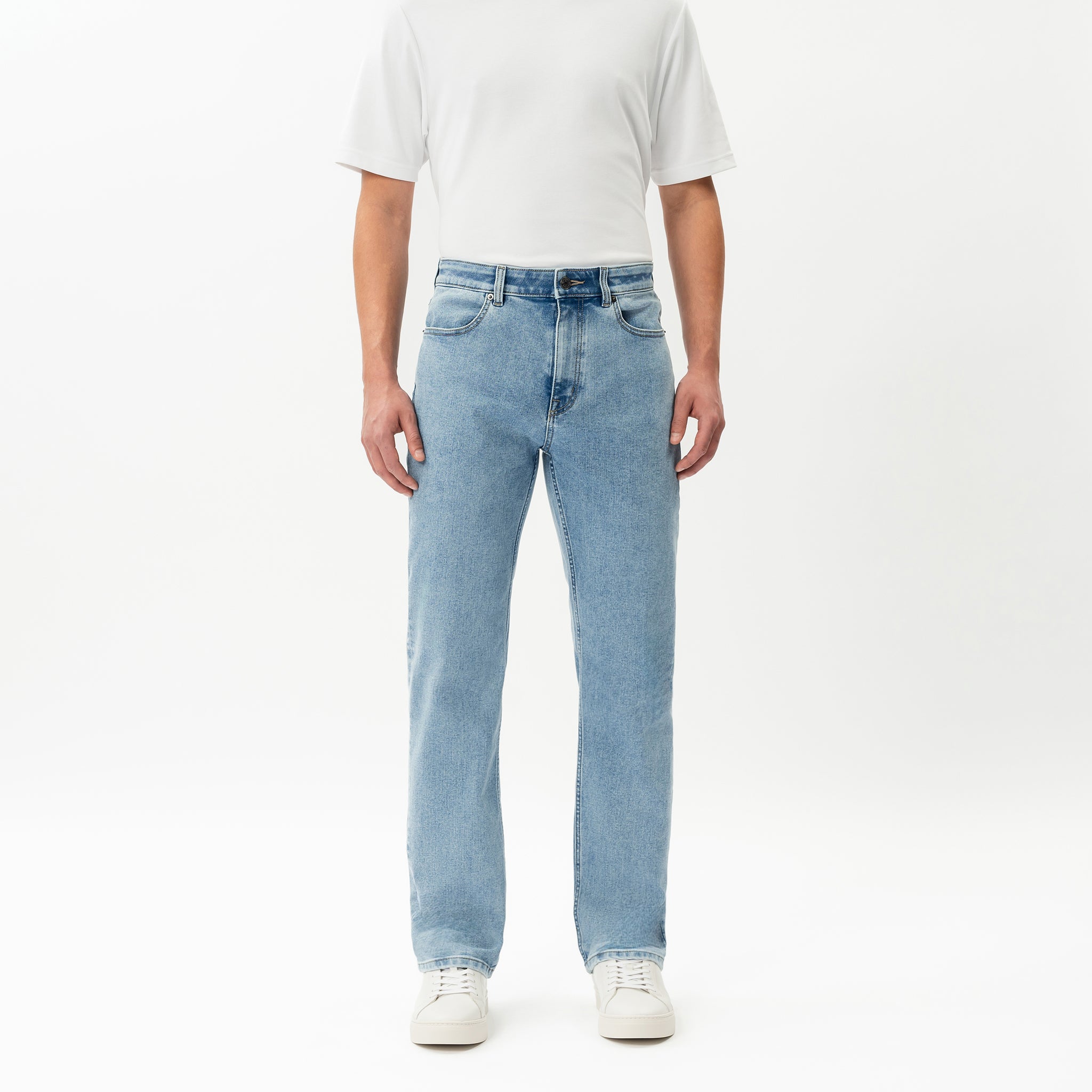 STRAIGHT FLEXTECH™ JEANS – NOTHINGS SOMETHING